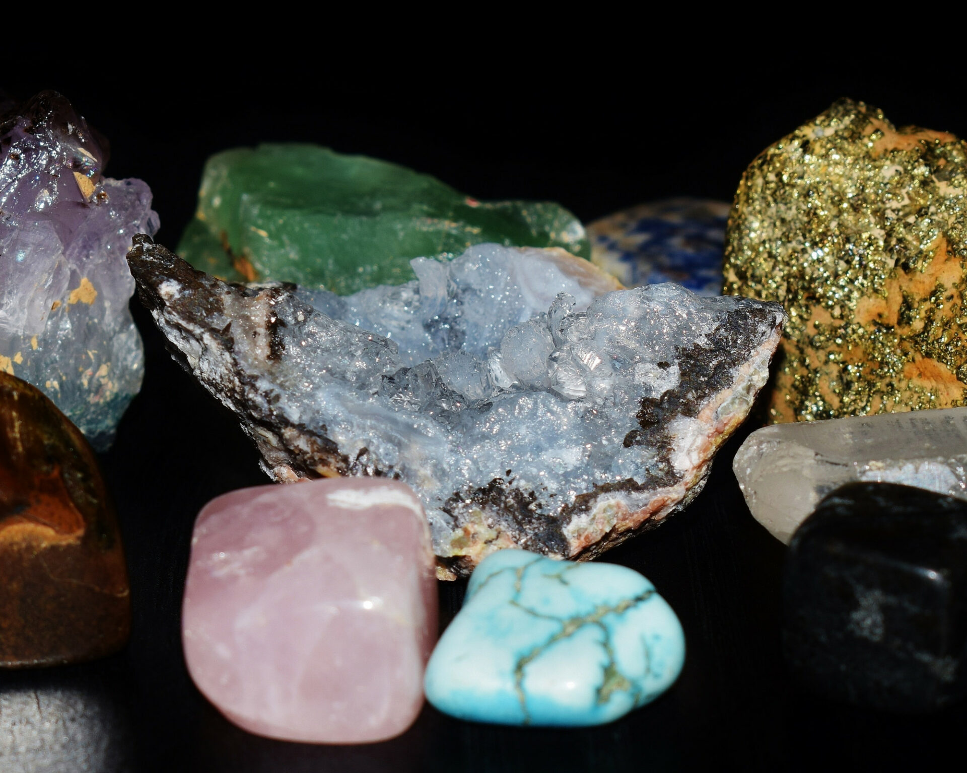5 Remarkable Benefits of Pyrite Crystal