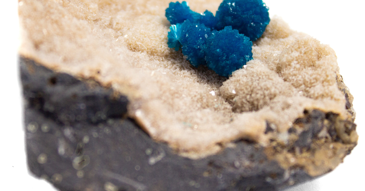 Cavansite Meaning: Healing Properties, Benefits and Uses