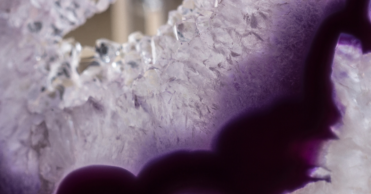 Purple Agate Meaning: Healing Properties, Benefits and Uses
